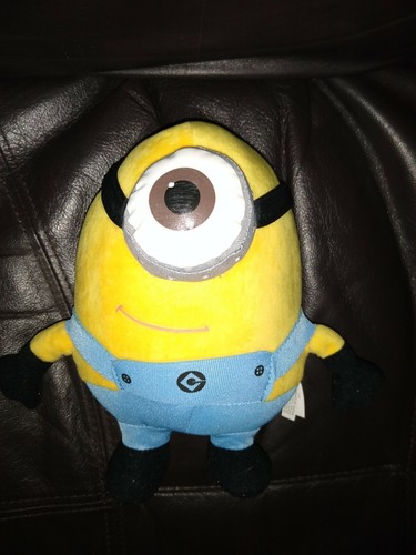 Despicable Me - Stuart One Eye Minion 9 inch Plush Toy Yellow Hungry | eBay