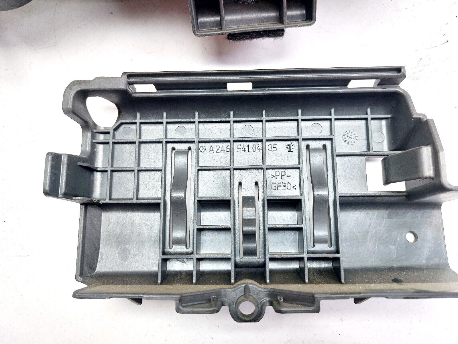 2012 Mercedes-Benz E Class W212 Additional Auxiliary Battery ...