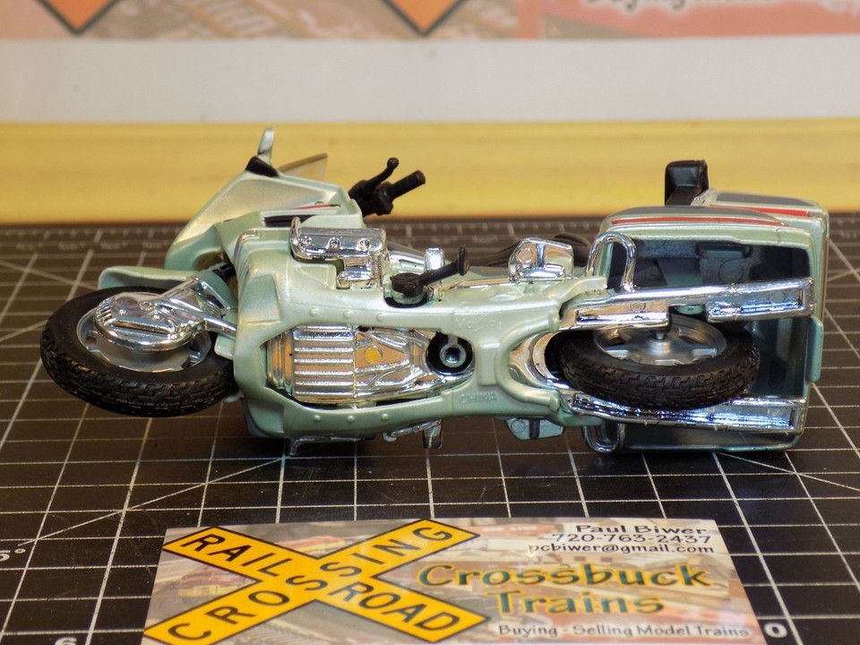 MC Maisto 1:18 Honda Gold Wing diecast/plastic, no box (010448) | eBay