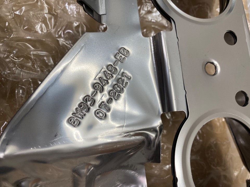 LAND ROVER OEM EXHAUST MANIFOLD GASKET LR116108, LR166796 | eBay