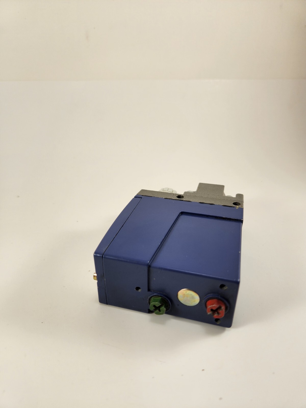 Telemecanique Nautilus pressure switch XML B300 N1S11 G 1/4 | eBay