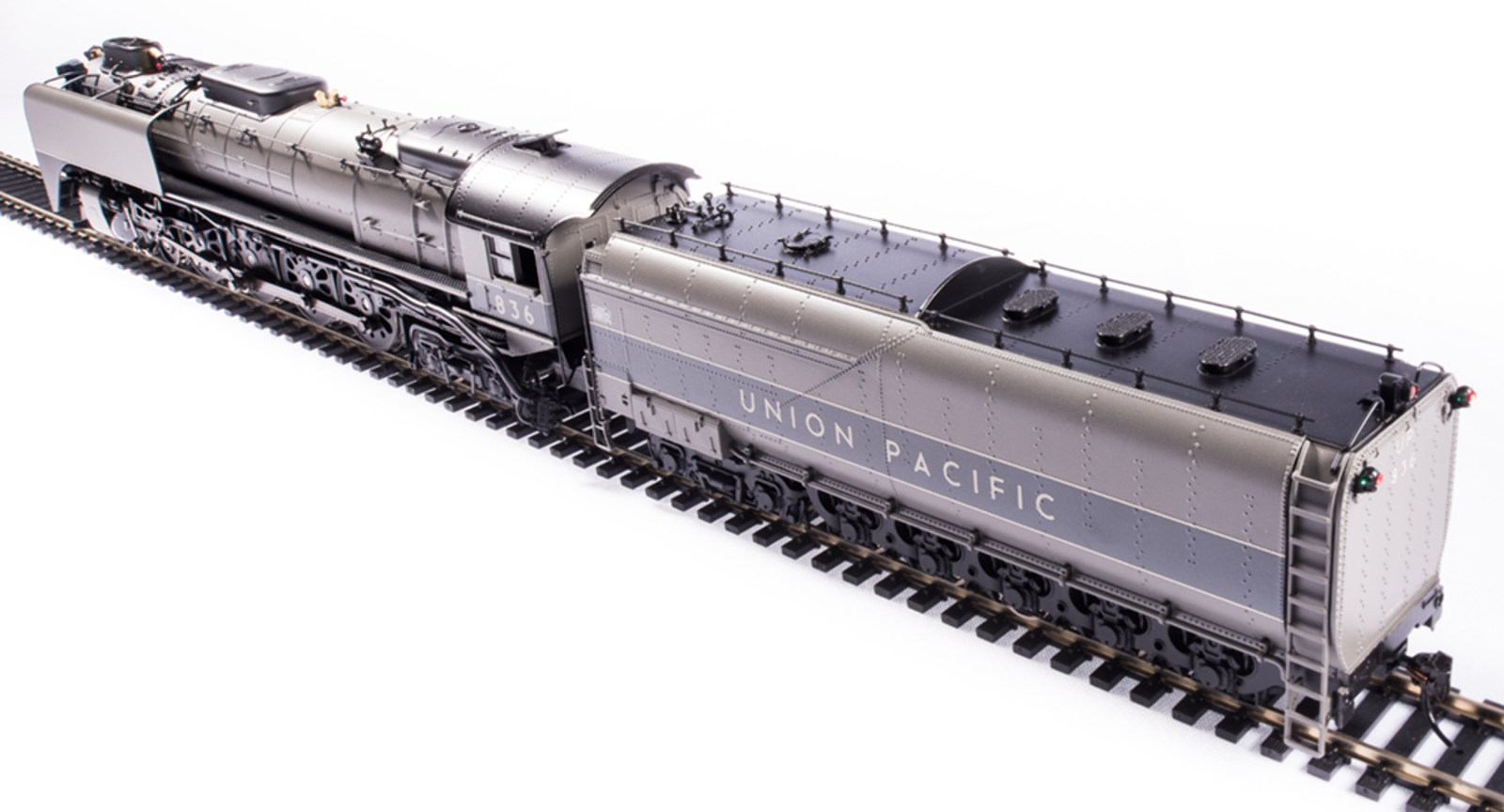 Broadway Limited, HO Scale, 6645, Class FEF-3 4-8-4 Steam Locomotive ...