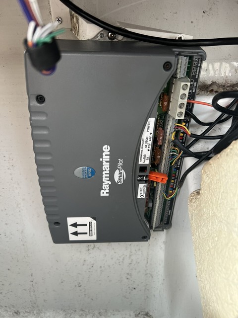 Raymarine S1 SmartPilot Autopilot Course Computer E12108 for sale ...