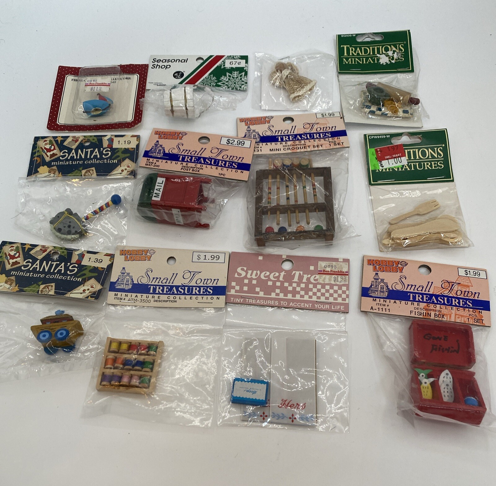 LOT OF 12 DOLLHOUSE MINIATURES IN PACKAGE SMALL TOWN TREASURES | eBay