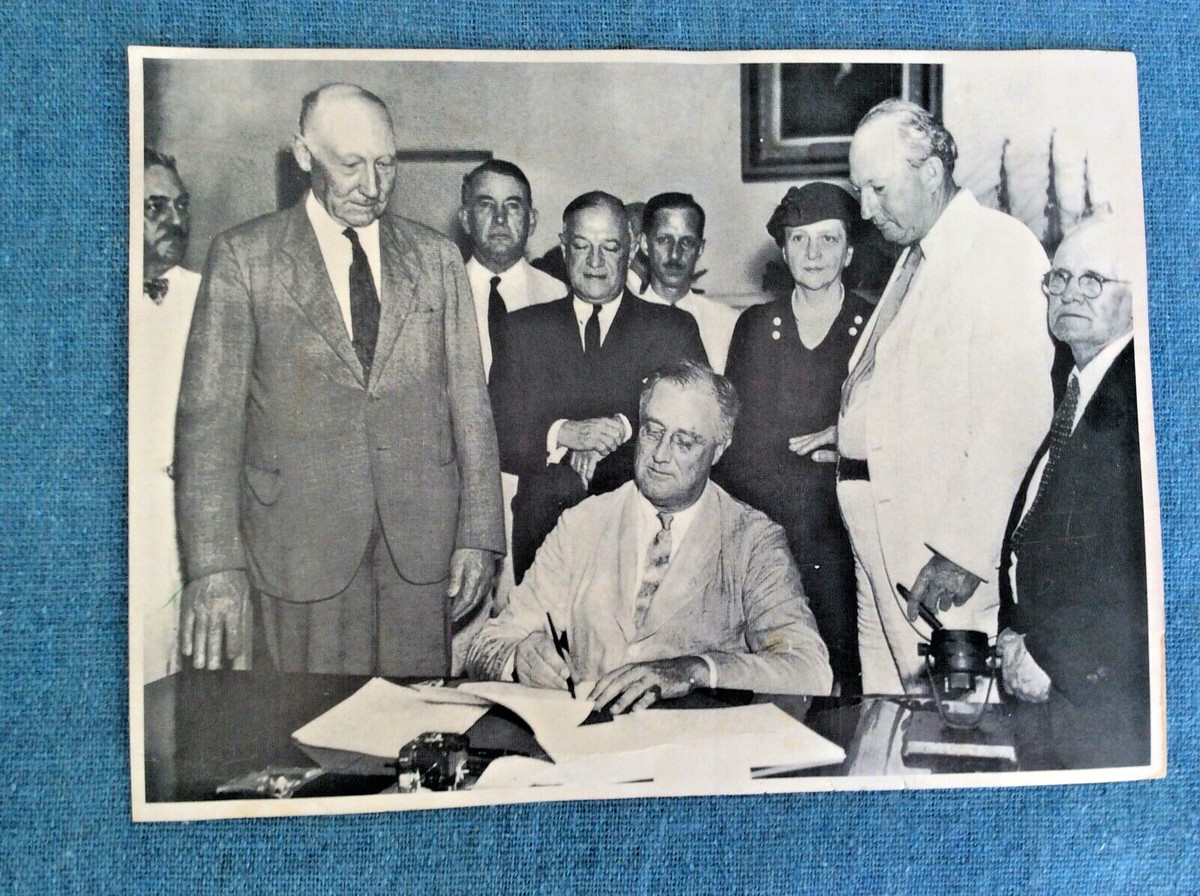 Fdr Signing New Deal