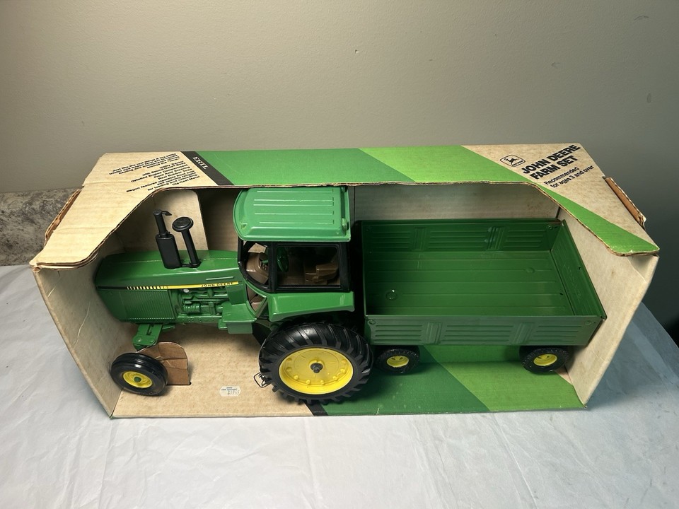 Vintage Ertl John Deere Tractor & Wagon Set NIB | eBay