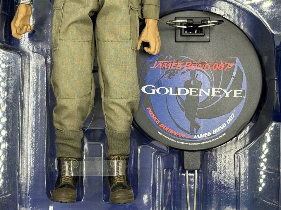 SIDESHOW Goldeneye James Bond 007 Action Figure Pierce Brosnan 1/6 ...