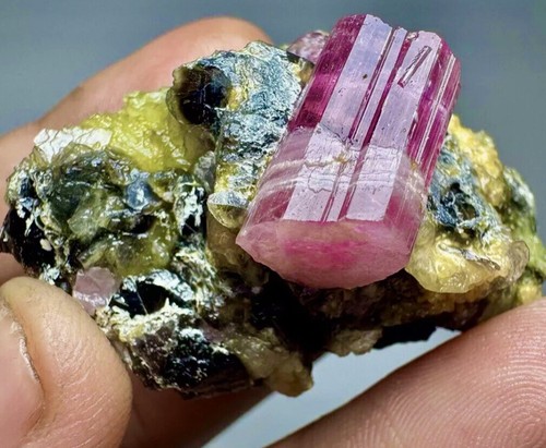 BRILLIANT TOURMALINE CRYSTAL RAW GEMSTONE NATURAL RUBELLITE CLUSTER ...