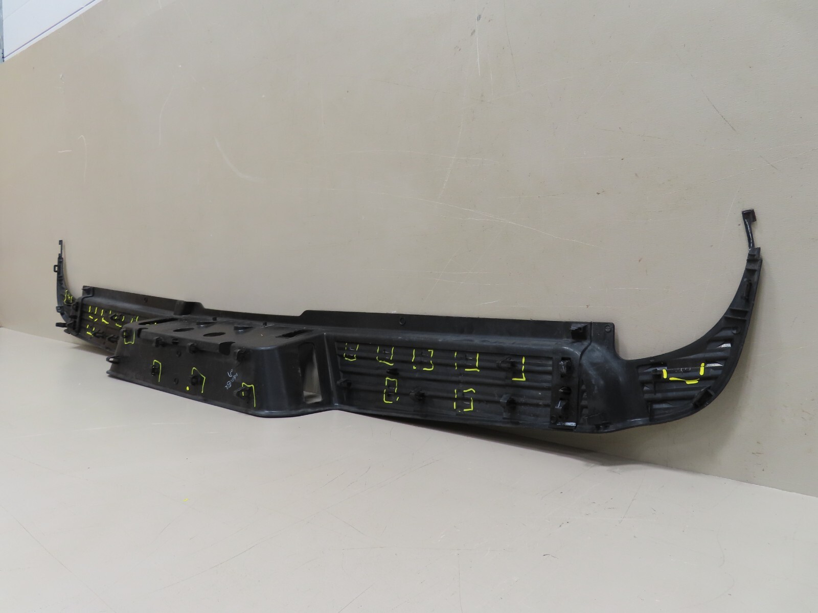 2019-2021 DODGE RAM 2500 3500 REAR BUMPER STEP PLATE PAD COVER OEM ...