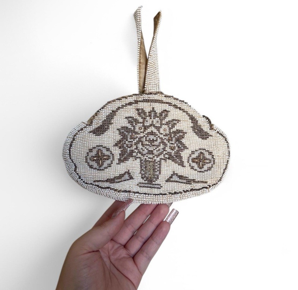 1930s Czechoslovakian Hand Beaded Glass Bead Evening Bag Vintage Style ...