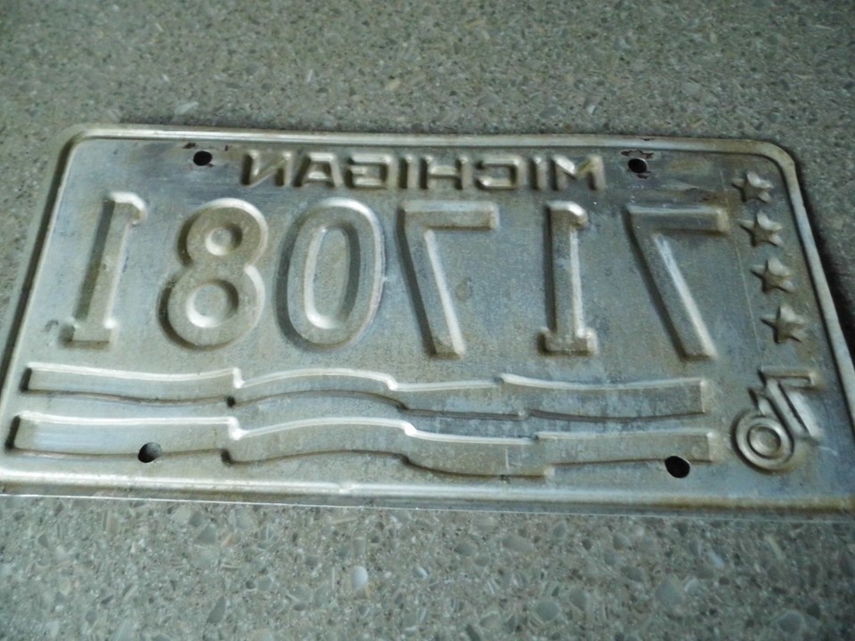 Vintage 1976 Michigan License Plate - 717081 | eBay