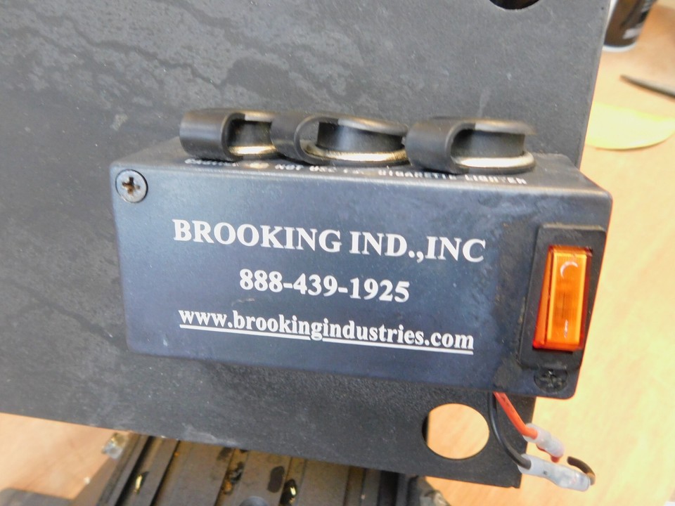 Jotto Desk Center Console Desk Center Mount Ford Crown Victoria base ...