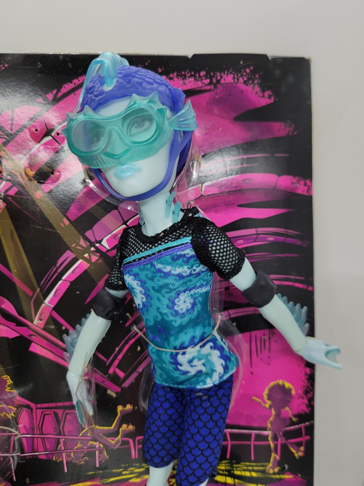 MONSTER HIGH Gill Webber and Lagoona Blue Doll Wheel Love 2014 Mattel ...