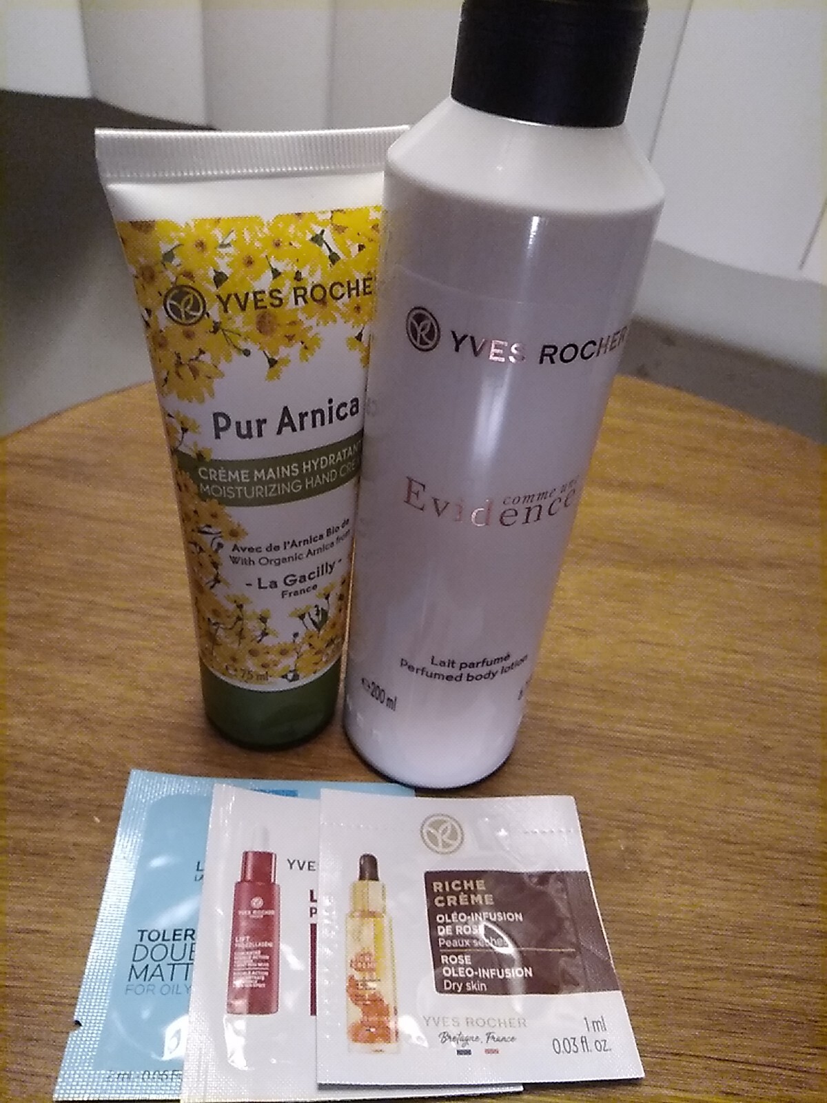 Yves Rocher Comme Une Evidence Perfumed Body Lotion 200ml for sale ...