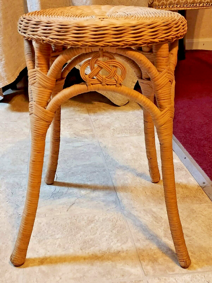 NATURAL WOOD 18" ROUND WICKER END TABLE | eBay
