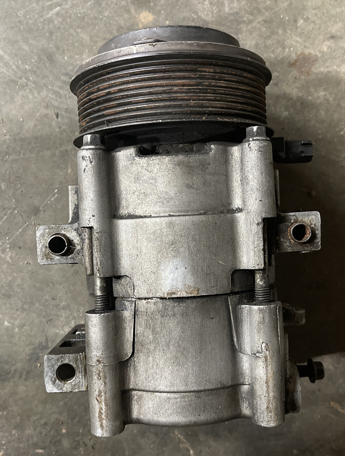 FORD A/C compressor 8C24-19D629-CC | eBay