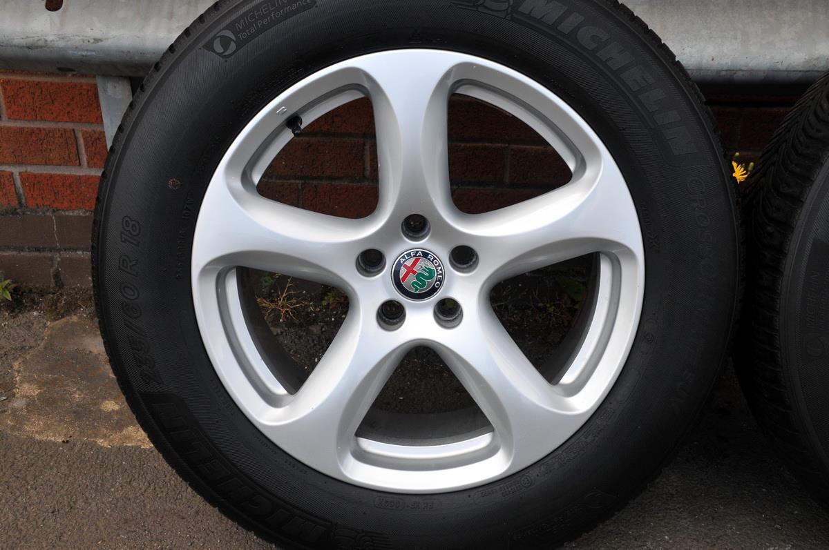 Set of 4 18” Alfa Romeo Stelvio alloy wheels 156128980 tyres Michelin ...