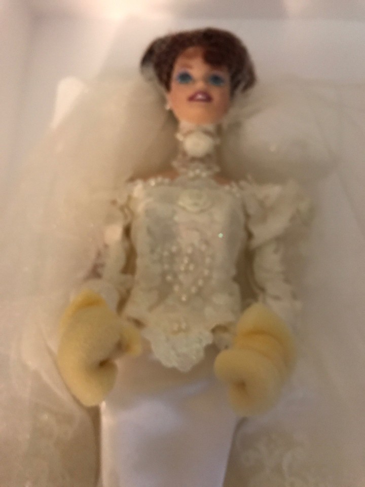 Mattel Barbie - 1995 Romantic Rose Bride Doll LE # 15254 -Mattel Number ...