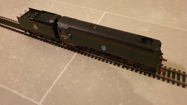 Hornby R2221 Battle of Britain Class 34067 Tangmere. for sale online | eBay