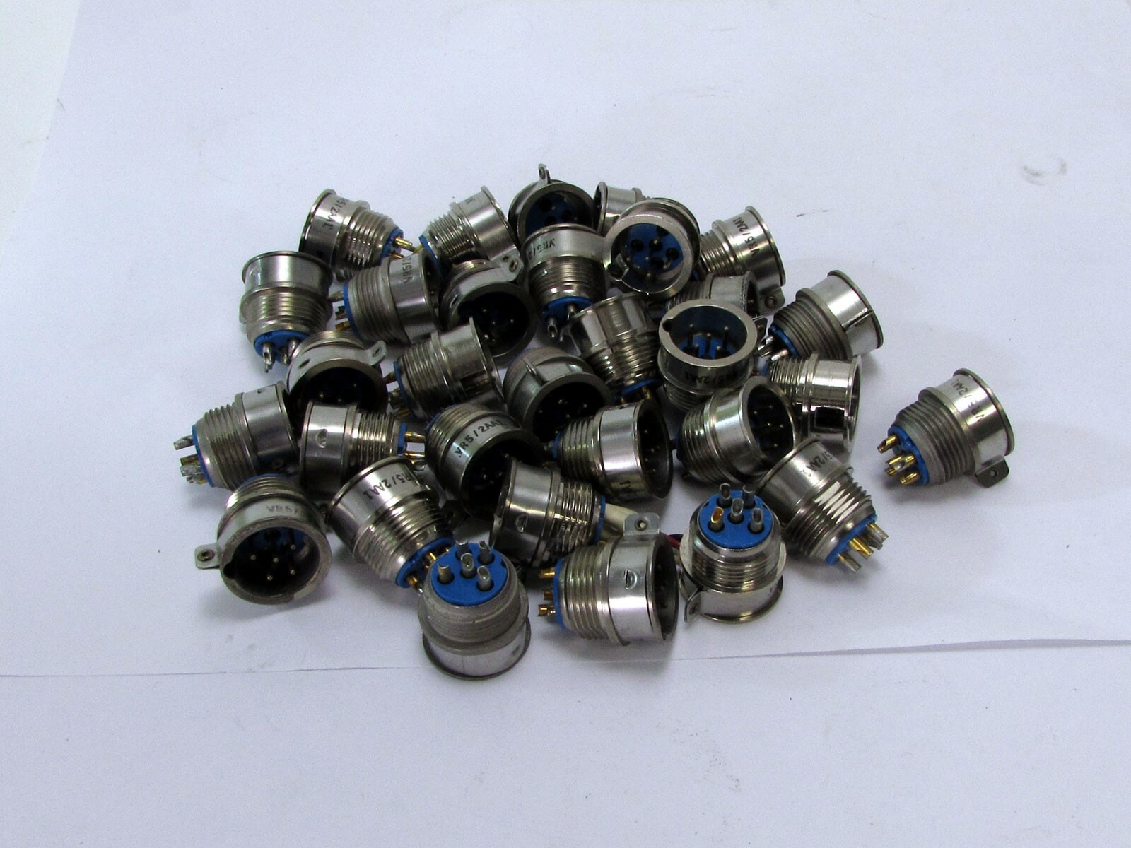Lot of (32) Viking Connectors 5 Pin Contacts Front Bulkhead Mount VR5 ...