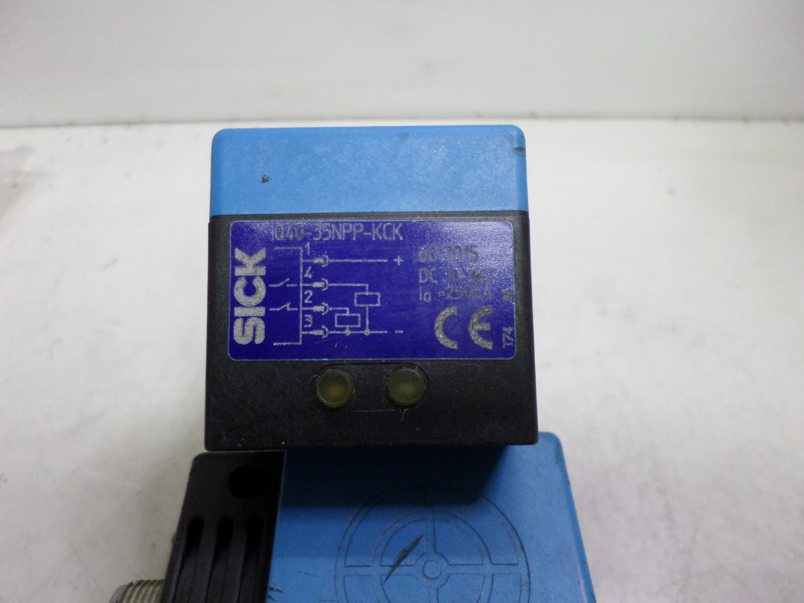 SICK PROXIMITY SWITCH - IQ40-35NPP-KCK -- M12 Plug 35mm sense 6012015 ...