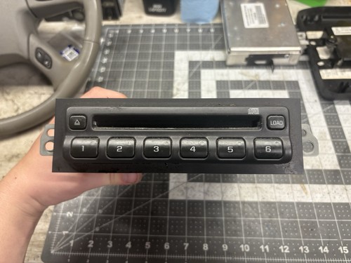 2001-2006 Chevy/GMC/Cadillac 6 Disc CD Changer Panasonic 15110393 | eBay