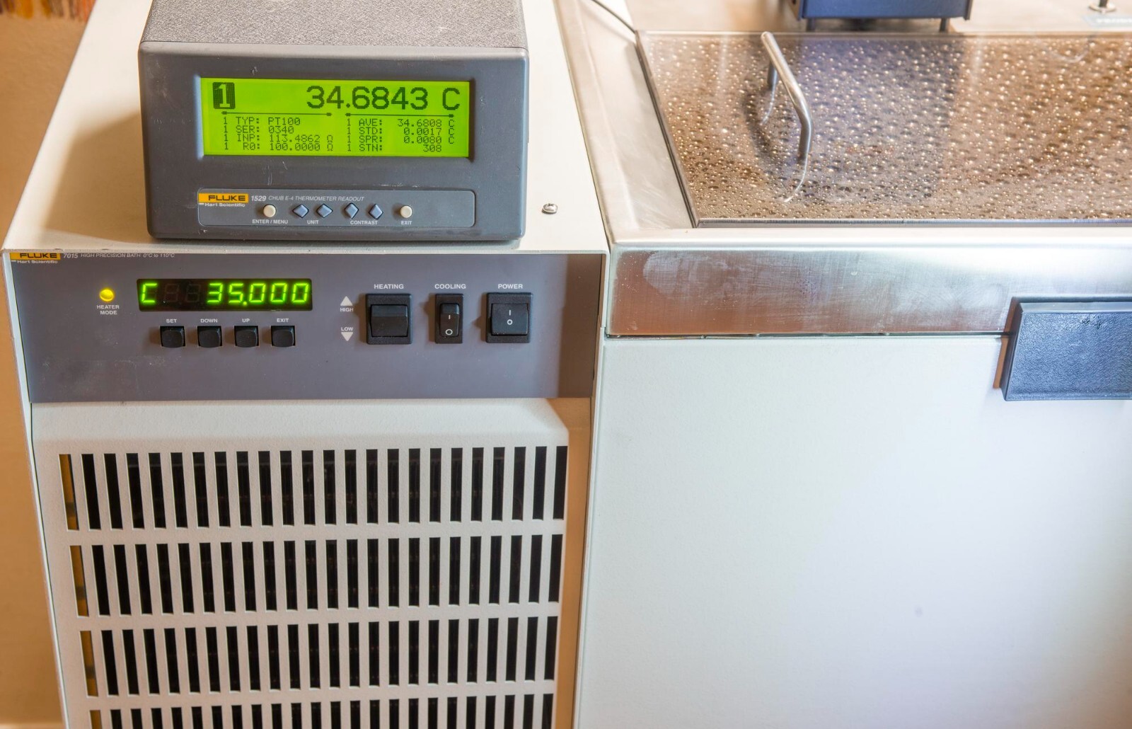 Fluke Calibration 7015 precision temperature liquid bath | eBay