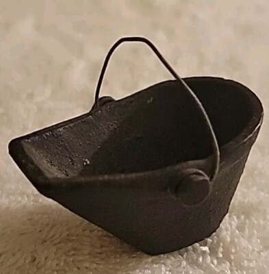 Vtg Dollhouse Miniature Cast Iron Coal Scuttle Ash Small Bucket Solid ...