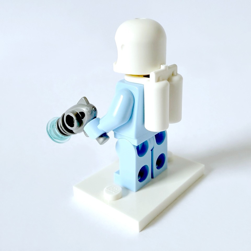LEGO Space Classic Spaceman Astronaut Minifigure BAM Light Blue w ...