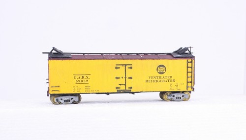 HO Scale Silver Streak 40’ Rock Island Reefer Built Craftsman Kit GARX ...