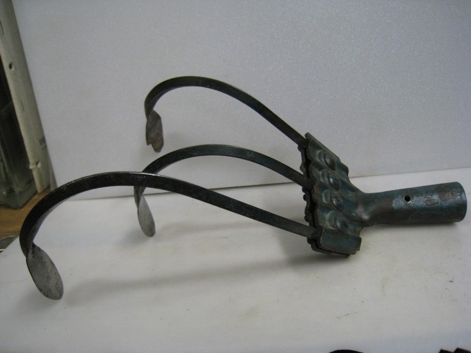 Antique 3 Tine Cultivator Tiller Farm & Garden Hand PULL Tool VERY ...