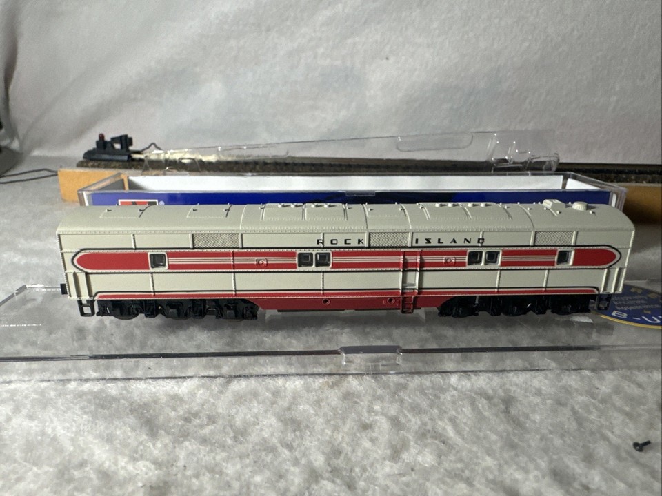 Life-like N Scale E7B Non-Powered Unit #7016 For Train, Set Layout NIB ...