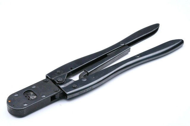 AMP 90028-2 Crimpzange Type F Zange Crimp 21-18/26-22 Crimpwerkzeug ...