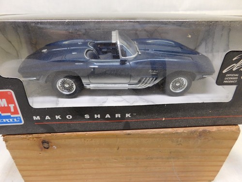 NEW AMT 1/25 SCALE CORVETTE MAKO SHARK CONCEPT CAR PROMO MODEL | eBay