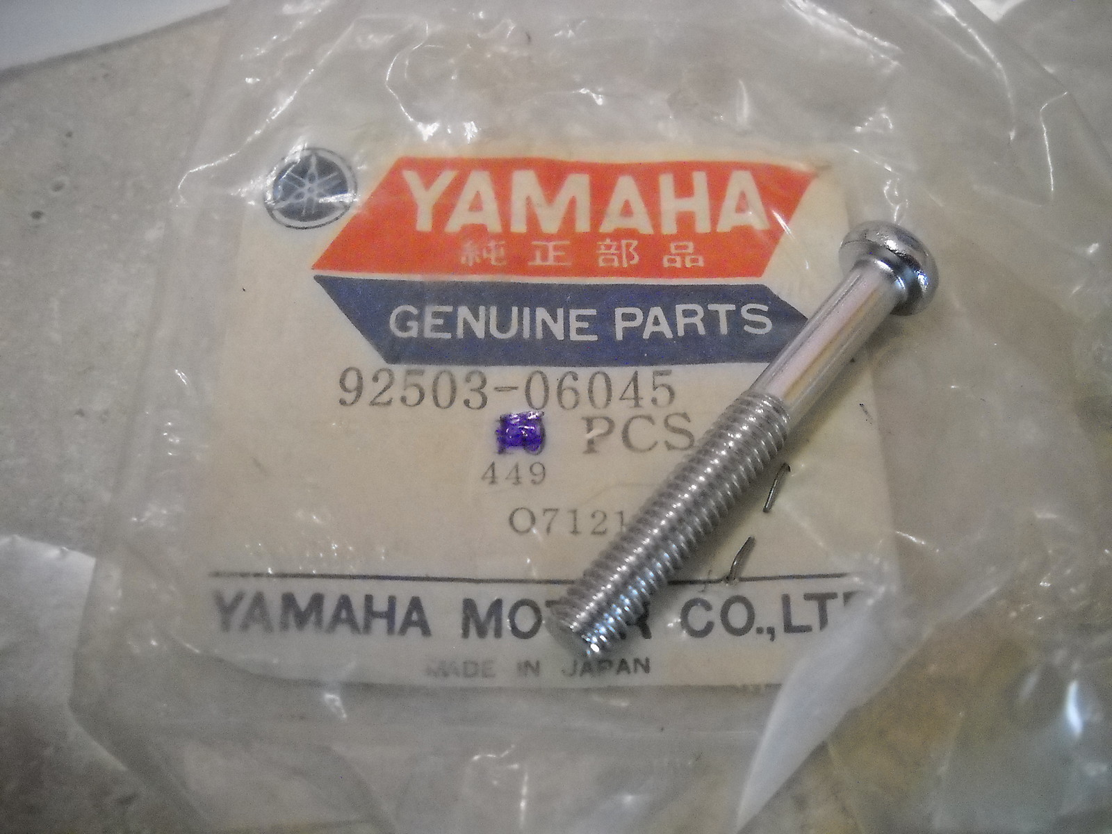 NOS OEM Yamaha Crankcase Cover Screw 1962-1966 YM3 YM1 92503-06045 | eBay