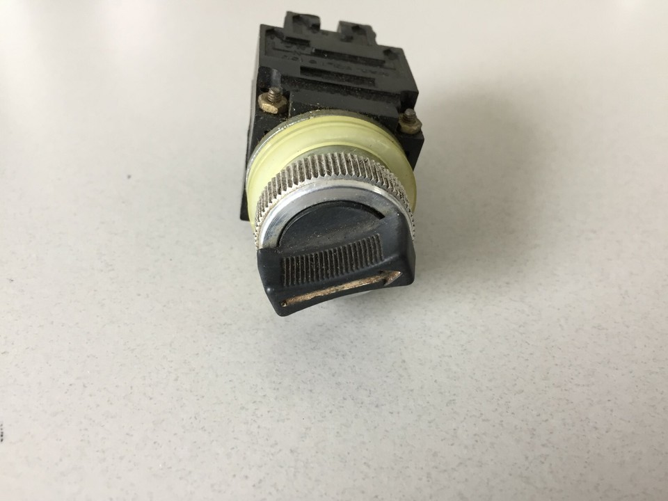 GE CR104 2 POSTION ROTARY SWITCH | eBay