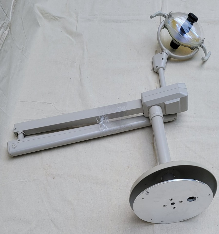 Adec 6300 Ceiling Mount Halogen Dental Operatory Light A-dec | eBay