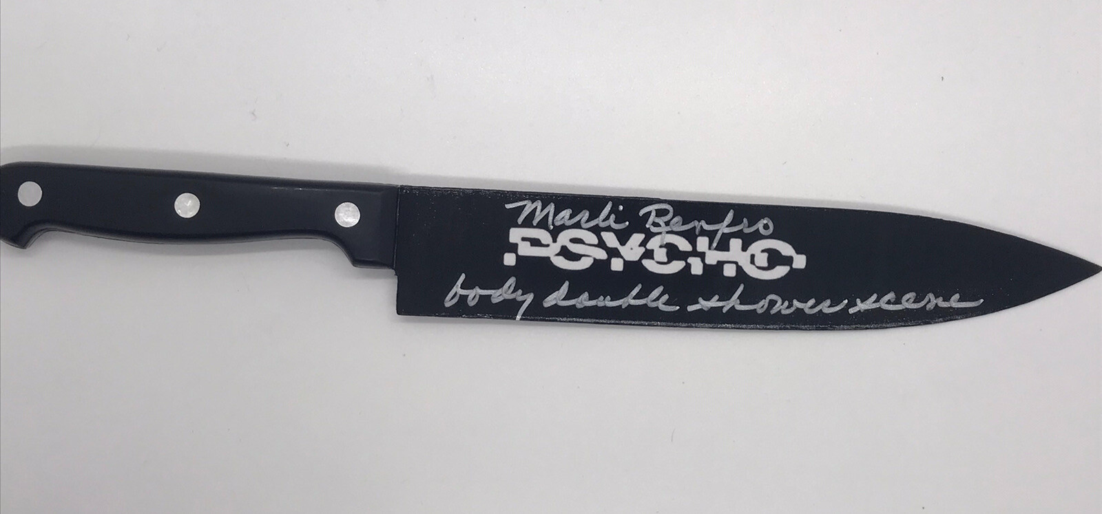 MARLI RENFRO Signed PSYCHO KNIFE Shower Body Double Autograph JSA COA ...