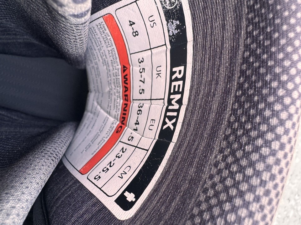 Wakeboard Hyperlite State 2.0 sz 4-8 REMIX Boots & KGB Bag. Junior ...