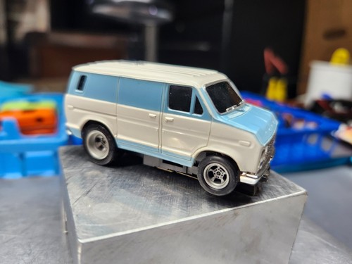 AFX 4 GEAR CHASSIS BLUE/WHITE FORD VAN HO SLOT CAR | eBay