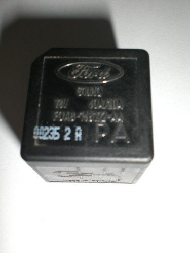 FORD FIESTA MK4 / 2001 / 12VOLT RELAY / PART F57B-14B192-AA / 5 PINS AT ...