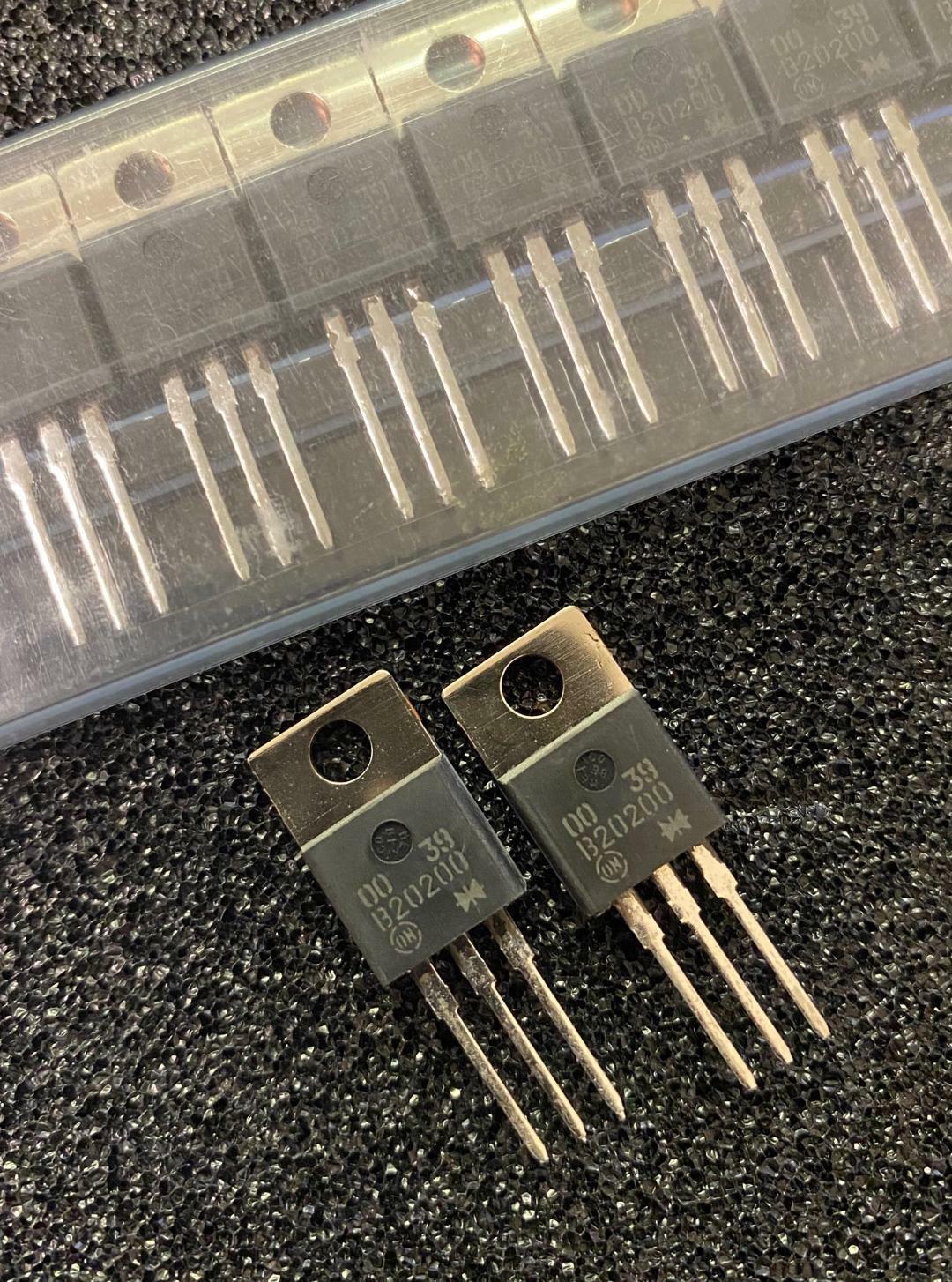 ON SEMI MBRB20200 20200 B20200 Diode Schottky 200V Through Hole TO ...