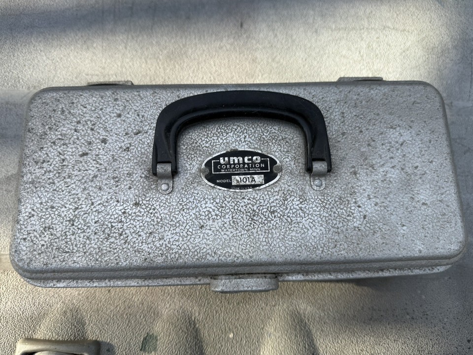 Vintage Aluminum UMCO #101A Single Tray Tackle Box W/Tackle Made In U.S ...