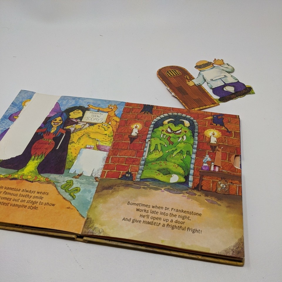 The Hallmark MONSTER Pop-Up Book - Karen Ravn Halloween | eBay