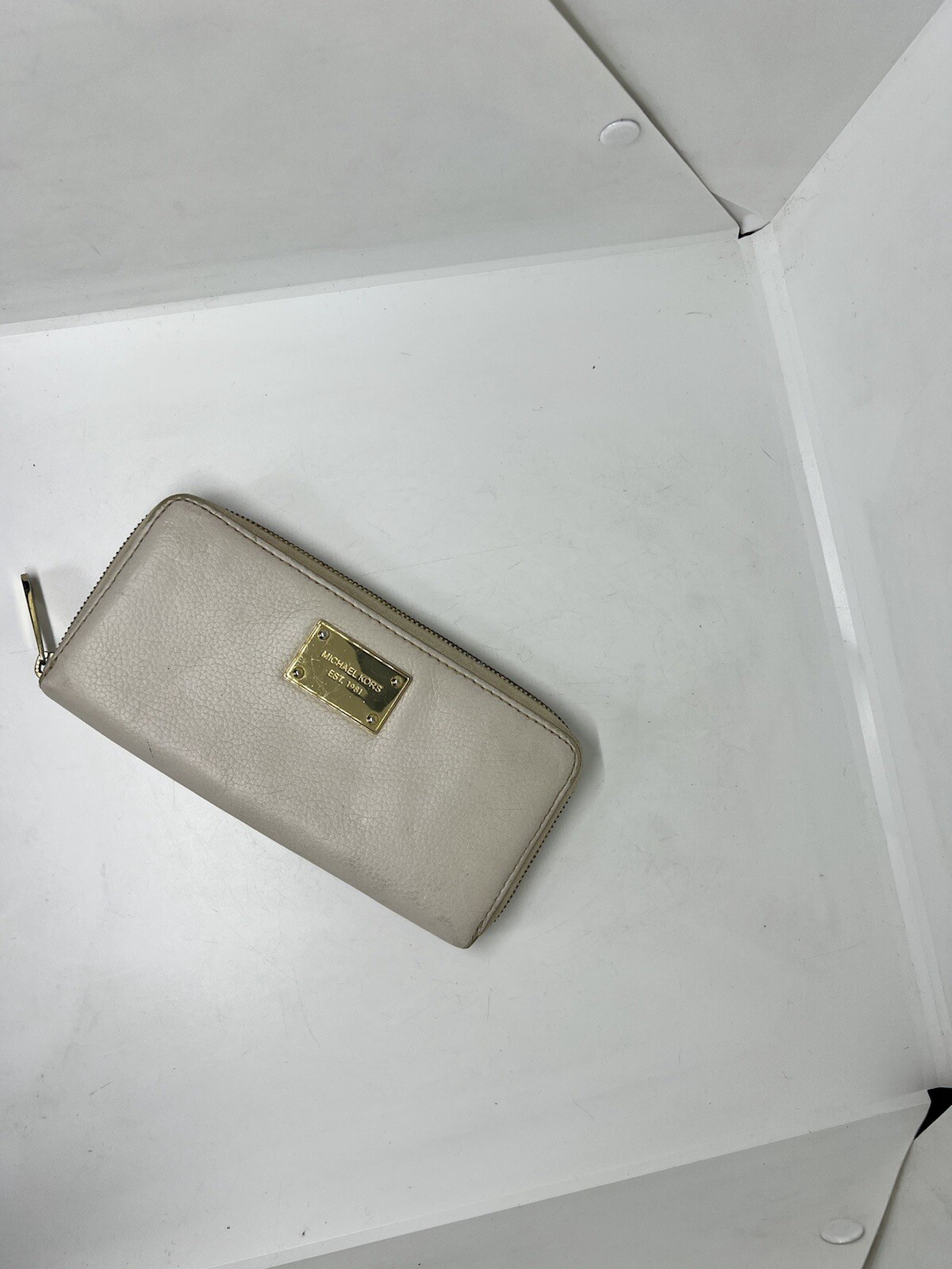 MICHAEL KORS Ivory Pebble Leather Continental Wallet - Gem
