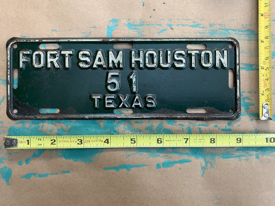 Vintage “51” Fort Sam Houston Texas Military Base License Plate Topper ...