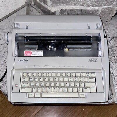 Typewriters & Word Processors - Brother Correctronic