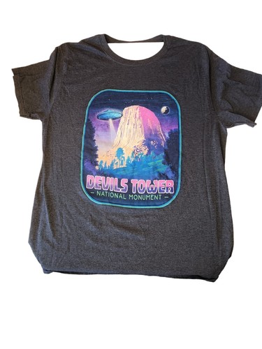 Vintage Devils Tower Wyoming Alien Graphic UFO Space Ship Neon Size L ...
