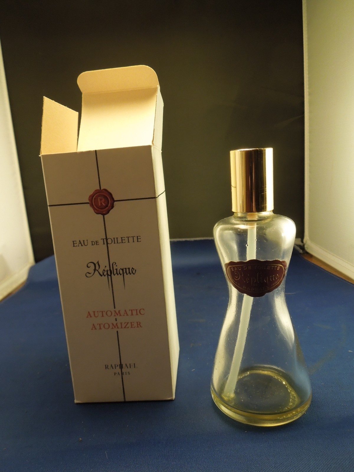 Vintage 2 Raphael Paris Replique Eau De Toilette Bottle & 1 Automatic ...