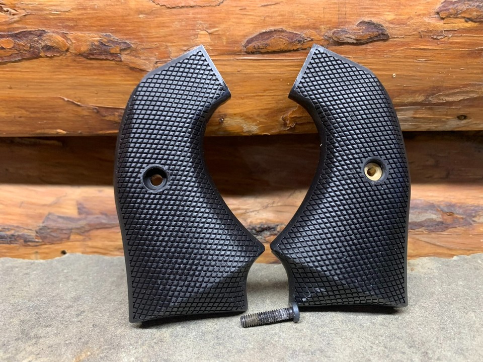 'MAUL' Chiappa SAA 1873 Grips Made InUSA Diamond Hatch Black Extended w ...